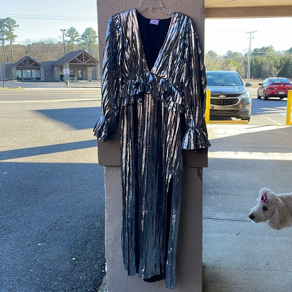 Buddy Love | Dresses | Buddy Love Evie Metallic Maxi Dress | Poshmark